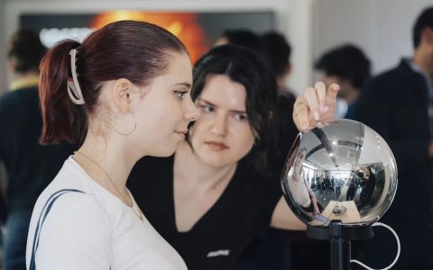 Orb: A device that verifies you are a unique human | Worldcoin Philippines